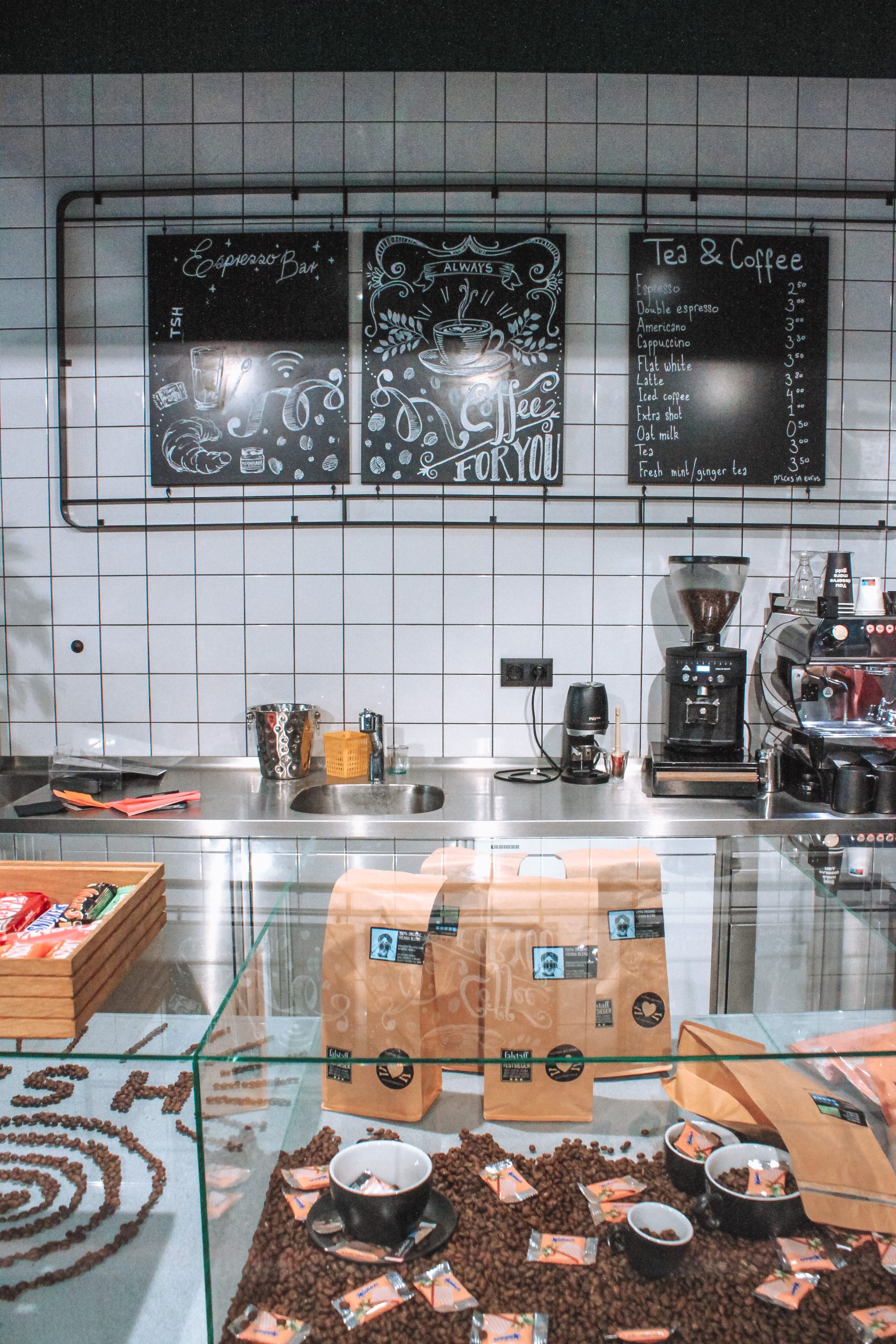 The Social Hub: Co-working and Co-living in Vienna Austria - Travel ...